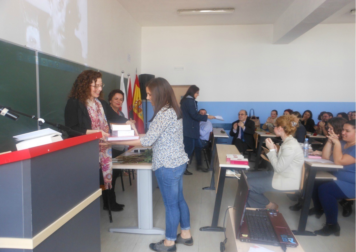 Në datën 23 prill, ora 11.00, u zhvillua pranë Fakultetit të Gjuhëve të ...